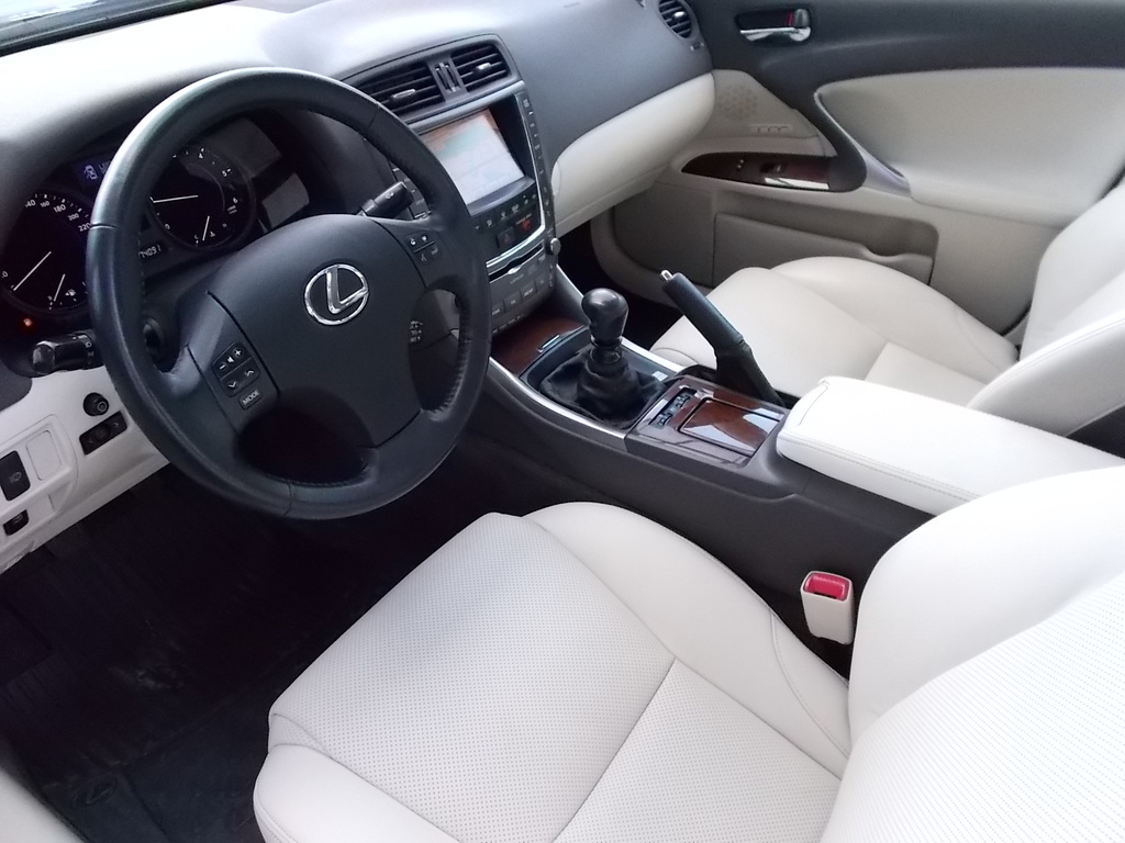 Lexus IS 220 D Prestige Inne, 2010 r. - autoranking.pl