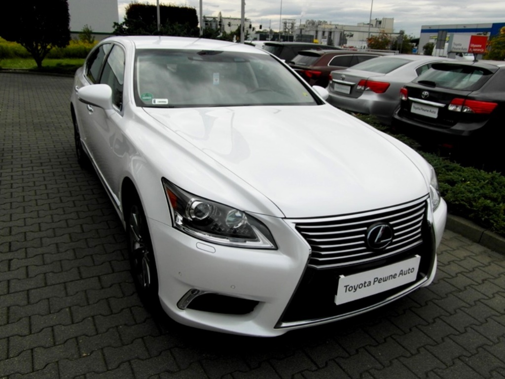 Lexus LS 460 AWD Elite President NV ML Benzyna, 2013 r. - autoranking.pl